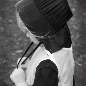 Amish Girl's Black Bonnet With Strings - Etsy Canada