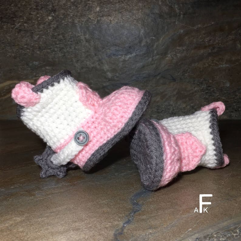 Baby Cowboy Booties Crochet Pattern/ Crochet Pattern Baby Cowboy Boots ...