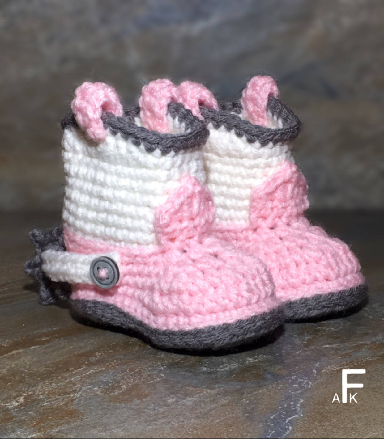 Crochet Baby Cowboy Booties Pattern – With Video Tutorial (PDF Pattern ...