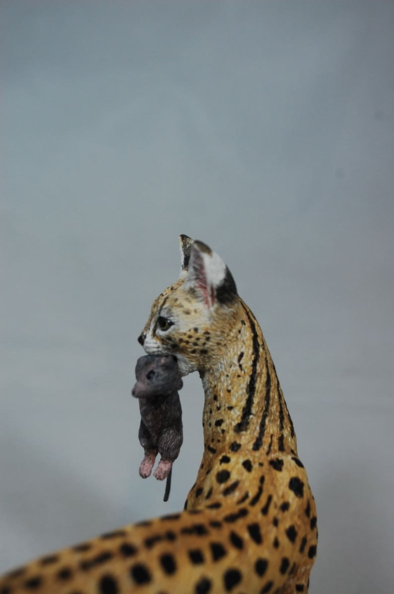 Servalcat Figurine(i Take This Mouse) - Etsy