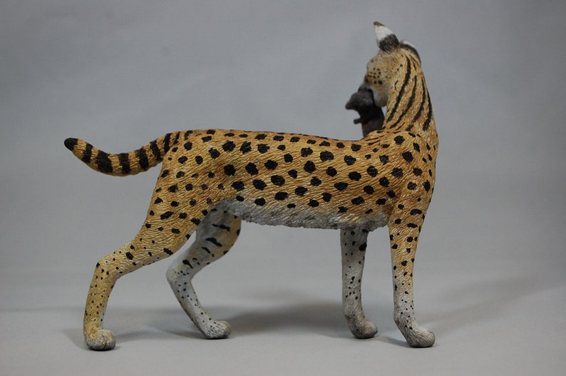 Servalcat Figurine(i Take This Mouse) - Etsy