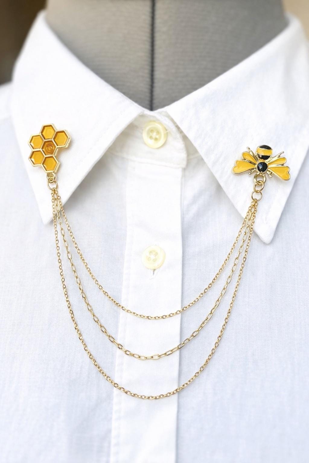 Enamel Honey Bee & Honeycomb Collar Chain Brooch Gold Bumblebee Lapel ...