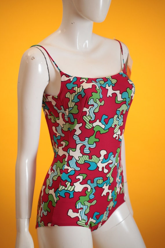 1960s Abstract Print Swimsuit: Vintage 'Tweka' One Pi… - Gem