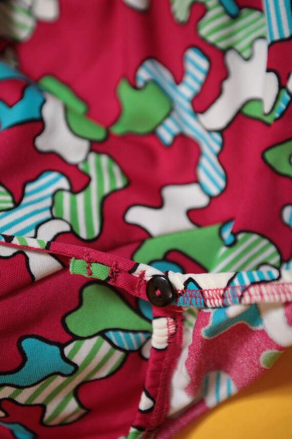 1960s Abstract Print Swimsuit: Vintage 'Tweka' One Pi… - Gem