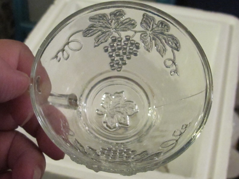 Set of 12 Vintage by Anchor Hocking Grape Leaf Bottom Punch Cups - Etsy