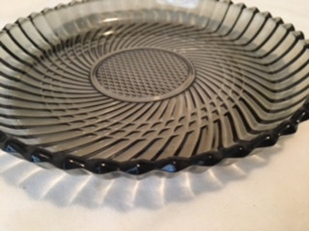 Gorgeous Smokey Violet Libbey of Canada Vintage Party, Salad, or ...