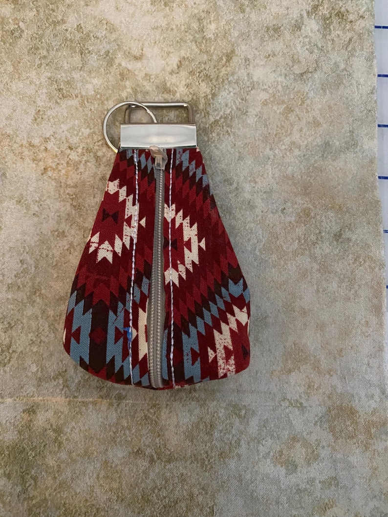 ITH Zipper Pouch/key Fob With a Little Machine Sewing, 5x7 Hoop - Etsy