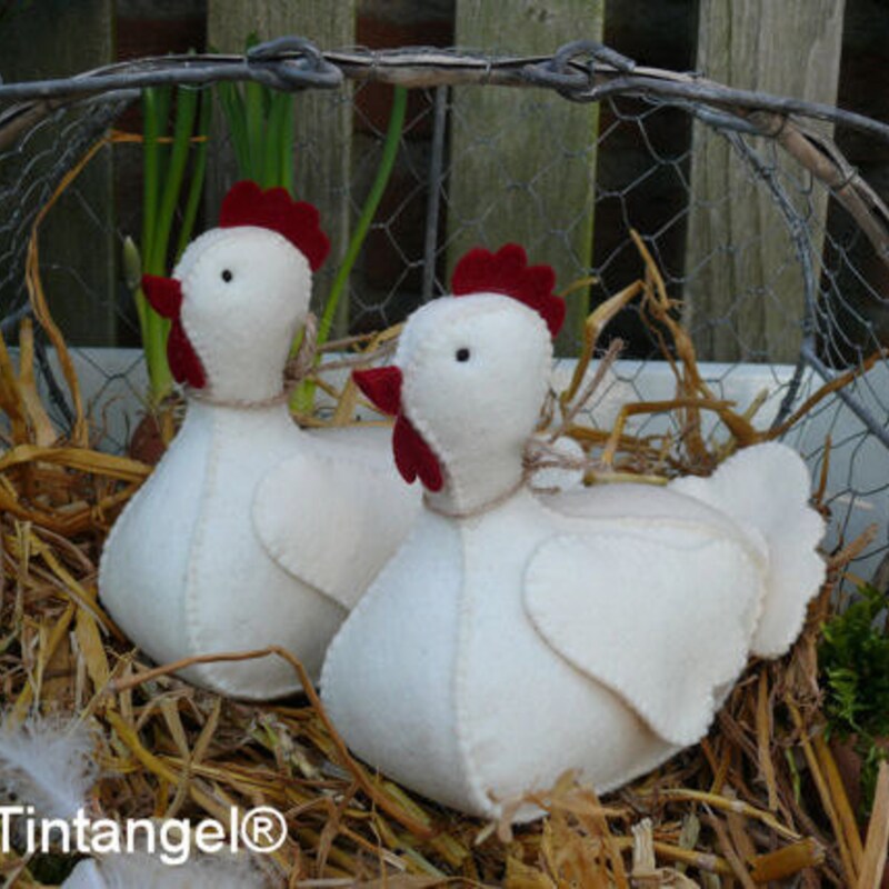 Felt Hen - Etsy