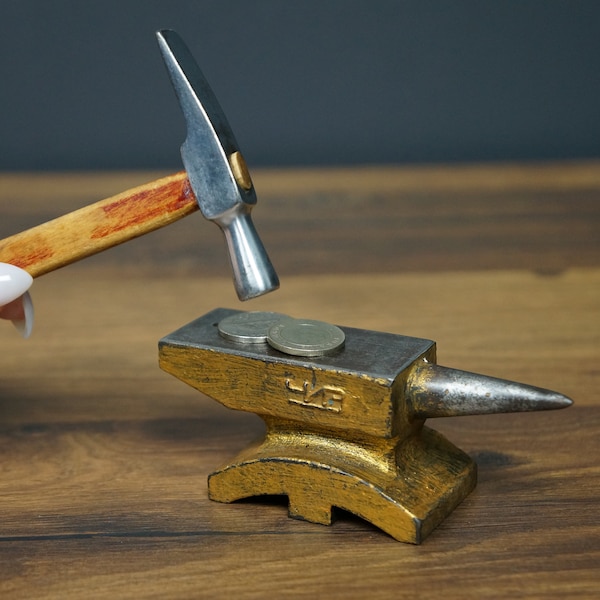 Antique Anvil - Etsy