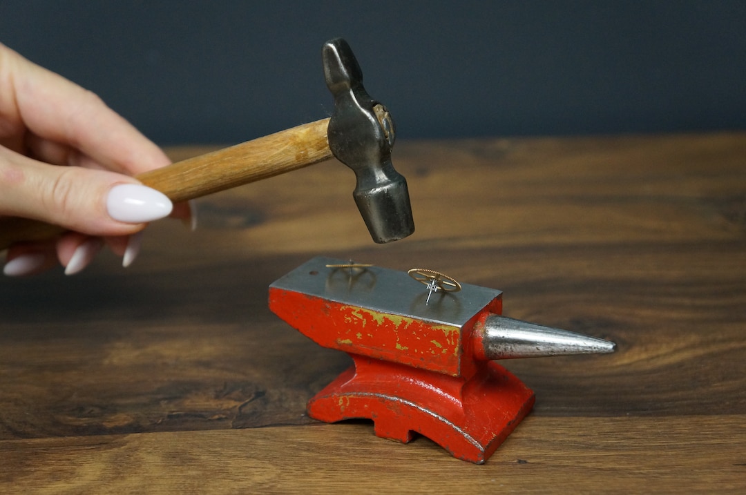 Anvil, Vintage Anvil, Miniature Anvil, Small Anvil, Antique Anvil ...