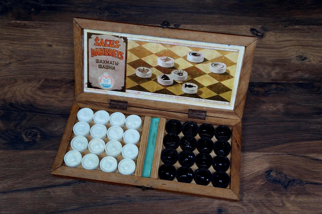 Vintage USSR Checkers Set: Plastic Chess Piece Design, 1970s - Etsy