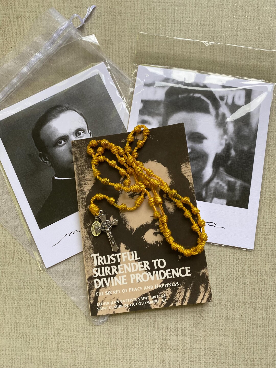 Catholic Gift Set: Rosary, Saint Photos, and Book/ St. Faustina ...