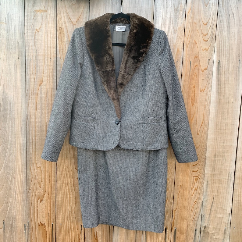 Vintage Koret Two Piece Black White Gray Tweed Plaid Skirt and Blazer ...