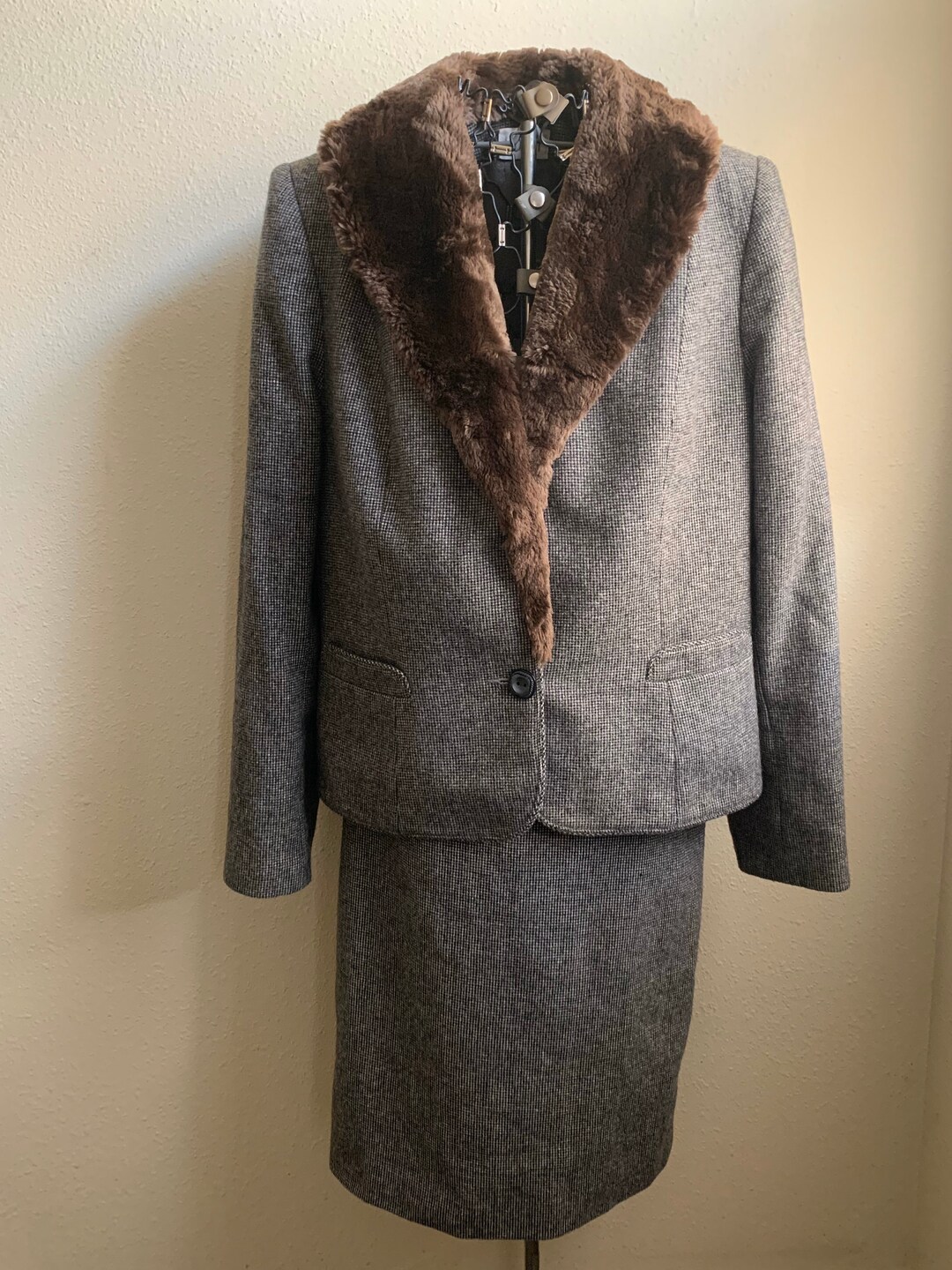 Vintage Koret Two Piece Black White Gray Tweed Plaid Skirt and Blazer ...