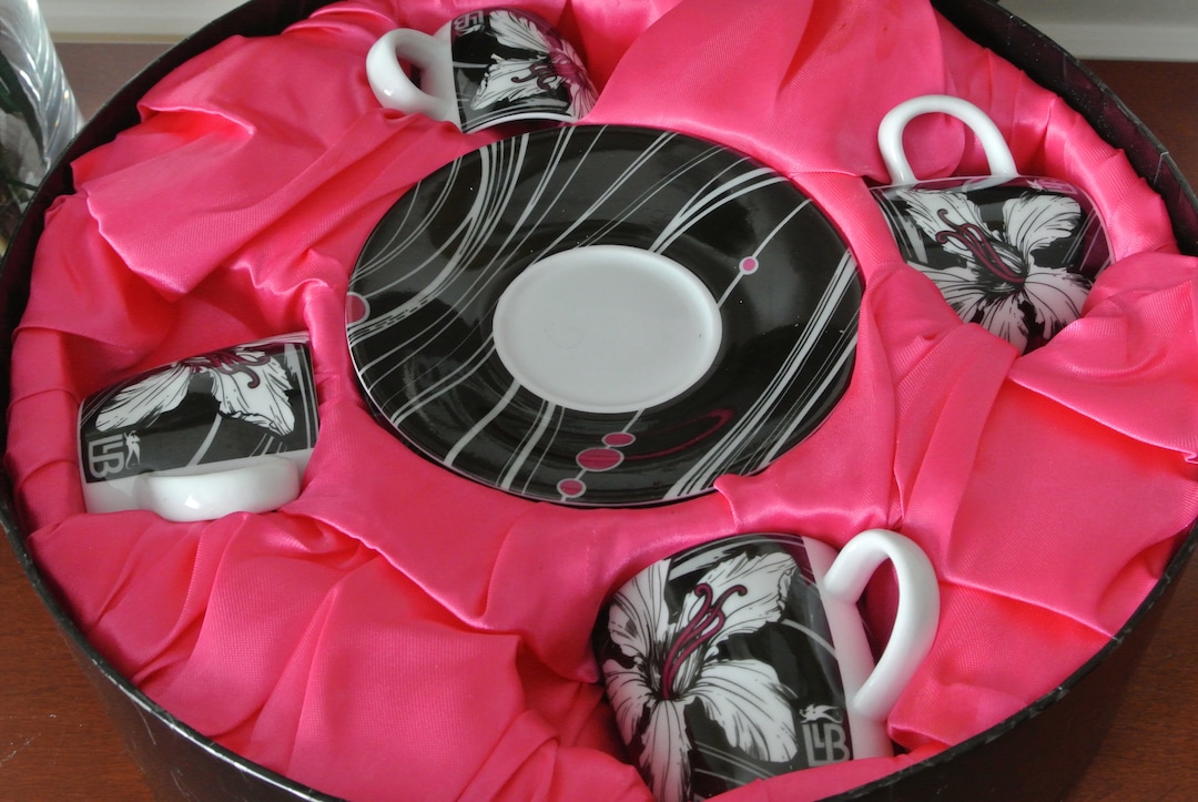 Cup and Saucer Box Set Llewelyn-bowen for Royal Worcester - Etsy New ...