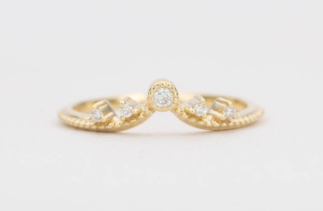Diamond Ring Milgrain Details 14K Gold Curve Unique Wedding Band Crown ...