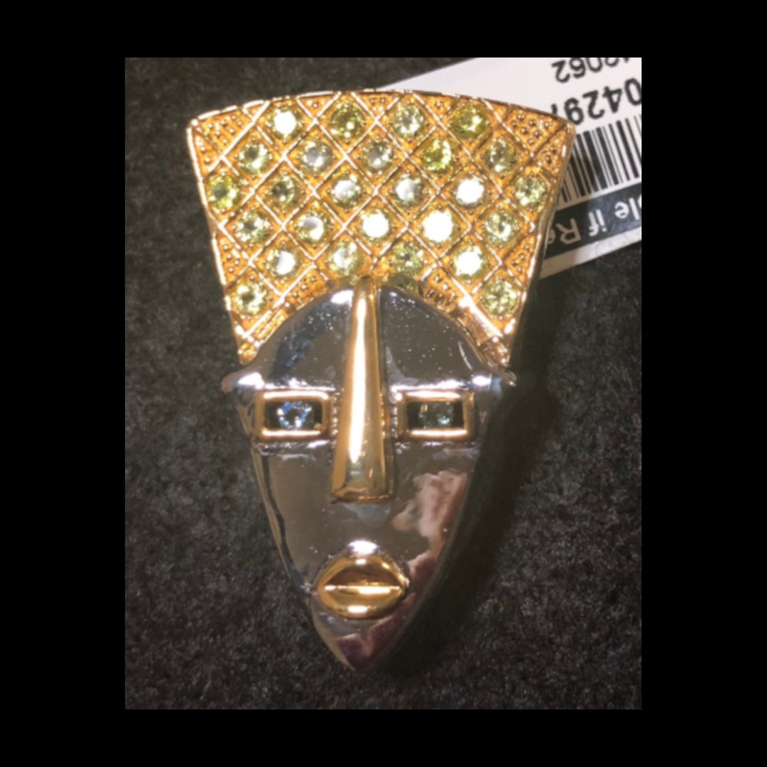 Tanzanian Chrysoberyl & Color Change Garnet Lwalwa African Mask Pendant ...