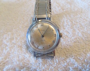 Wind up wrist watch | Etsy