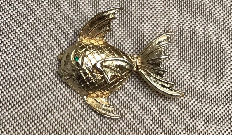 Vintage Boucher Gold Plated Fish Brooch - Etsy
