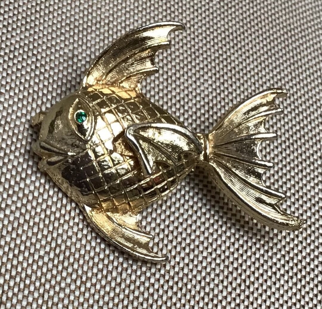 Vintage Boucher Gold Plated Fish Brooch - Etsy