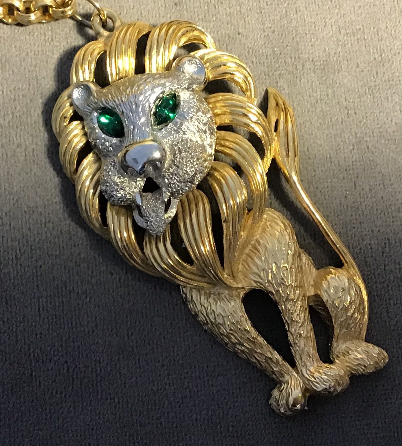 Large Lion Pendant and Chain - Etsy