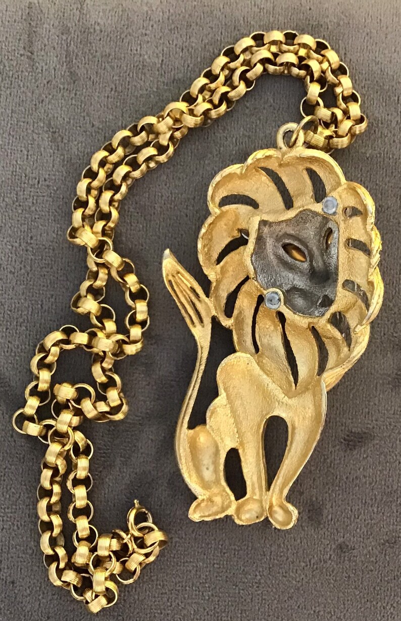 Large Lion Pendant and Chain - Etsy