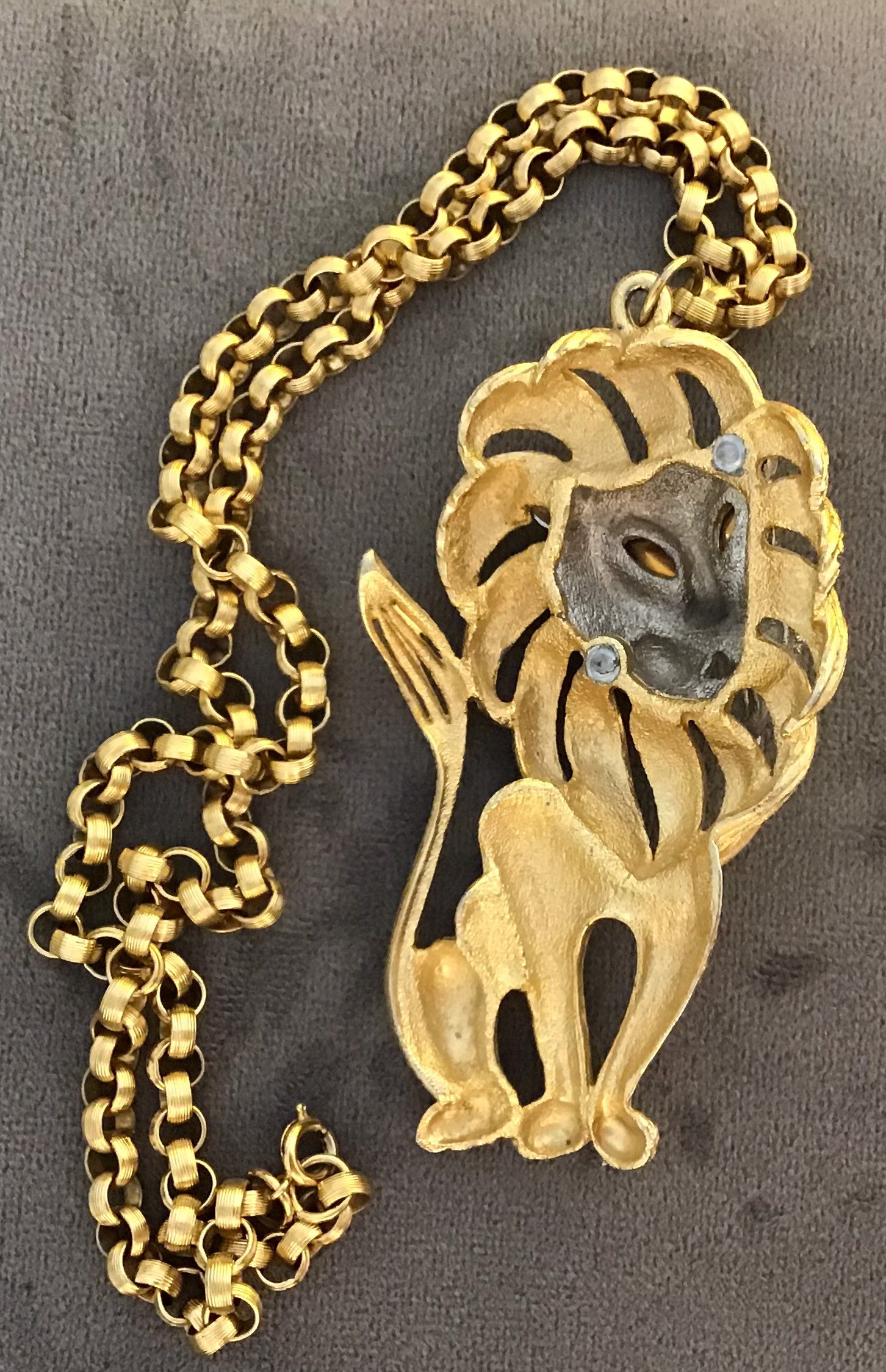 Large Lion Pendant and Chain - Etsy