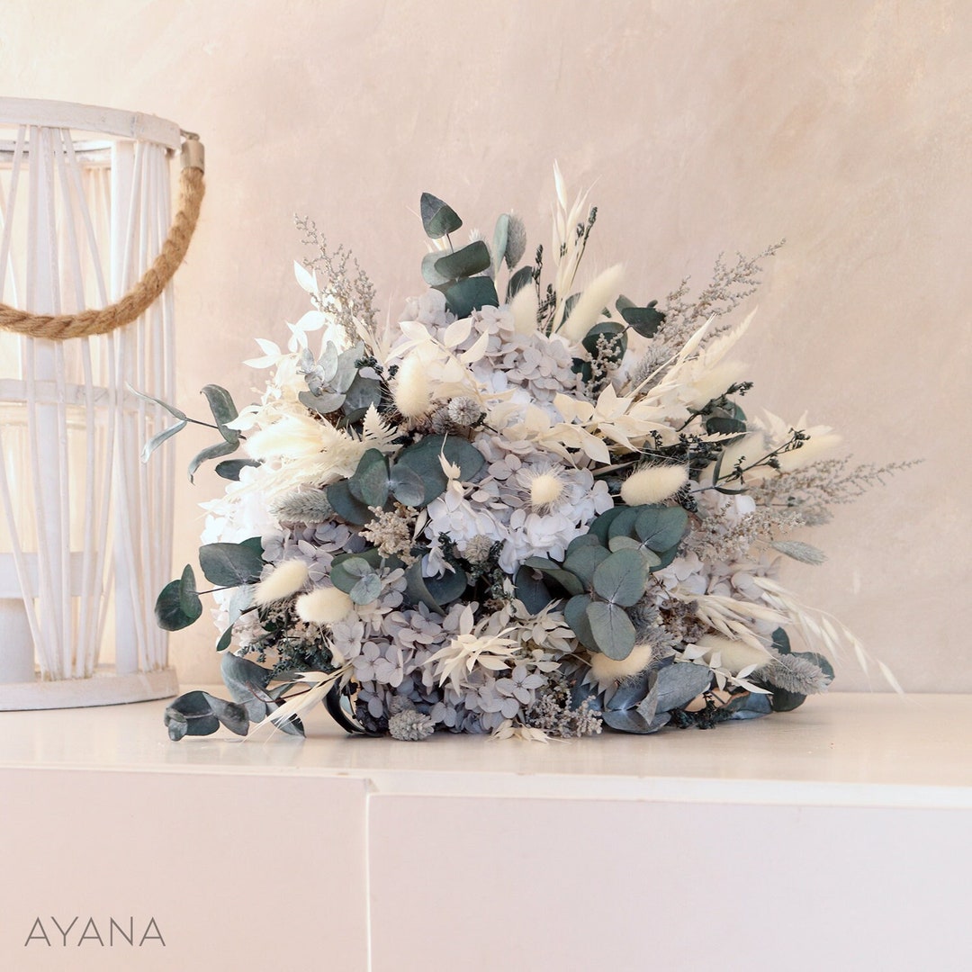 Preserved Flower Bouquet DJERBA Made of White and Pearl Gray Hydrangea ...