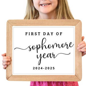 Minimalist First Day of 10th Grade Sign Printable, Modern Back to ...