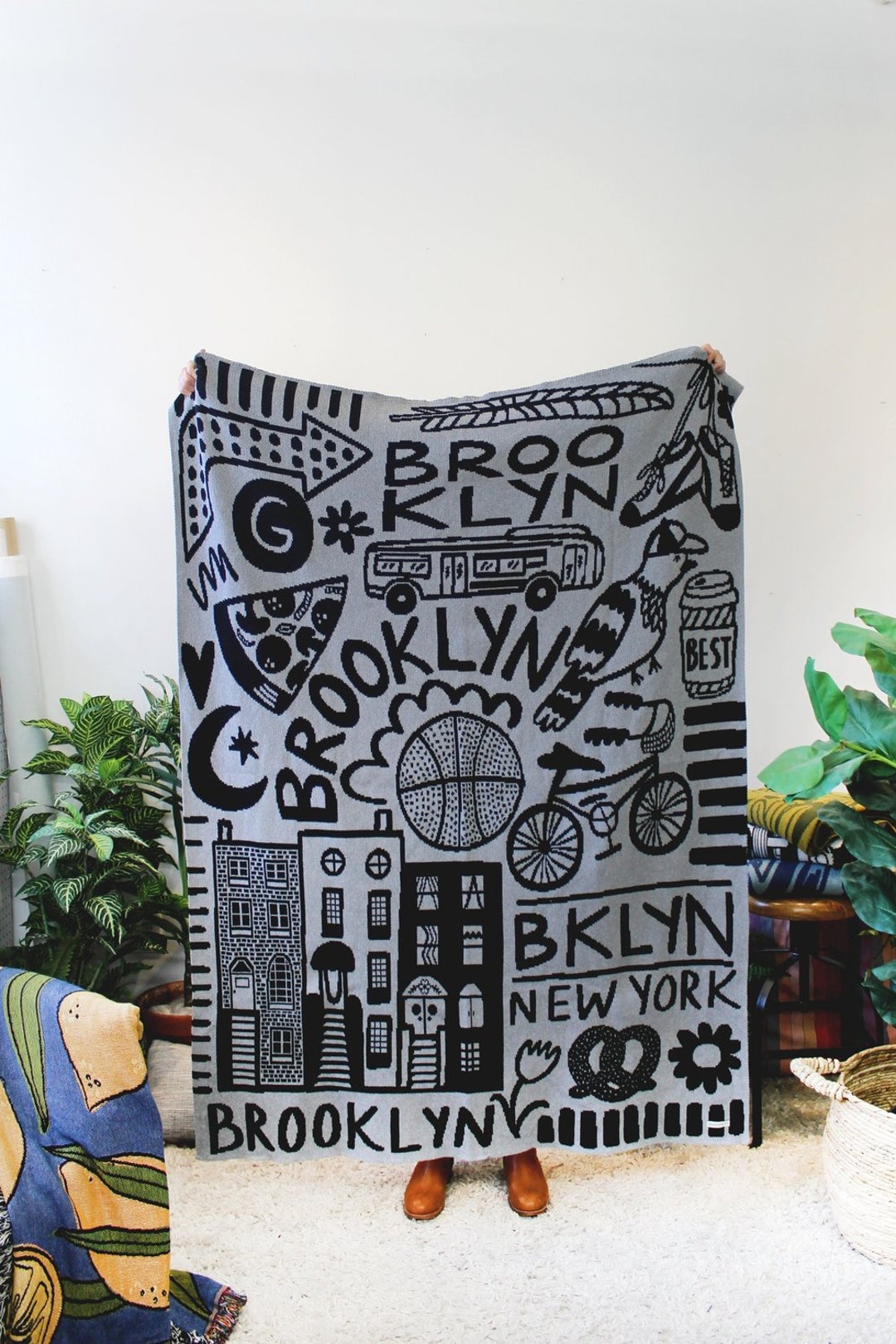 Brooklyn - New York Knit Throw Blanket in L Train - Classic Decor ...
