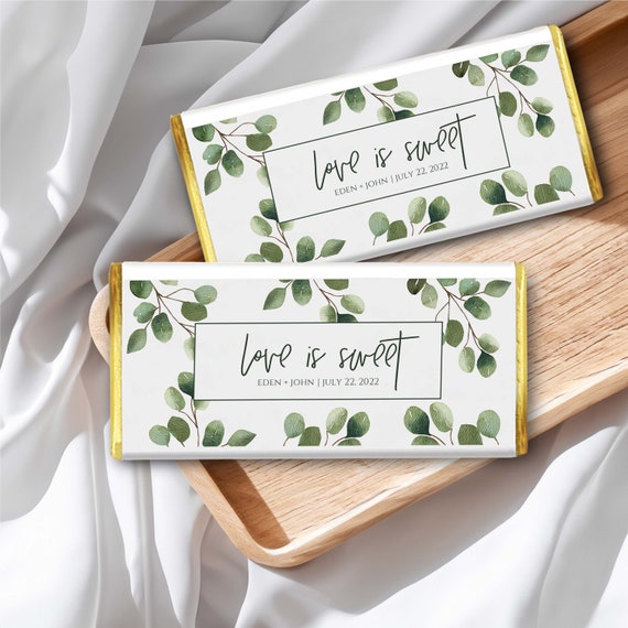Personalized wedding chocolate | Beachweddingtips.com