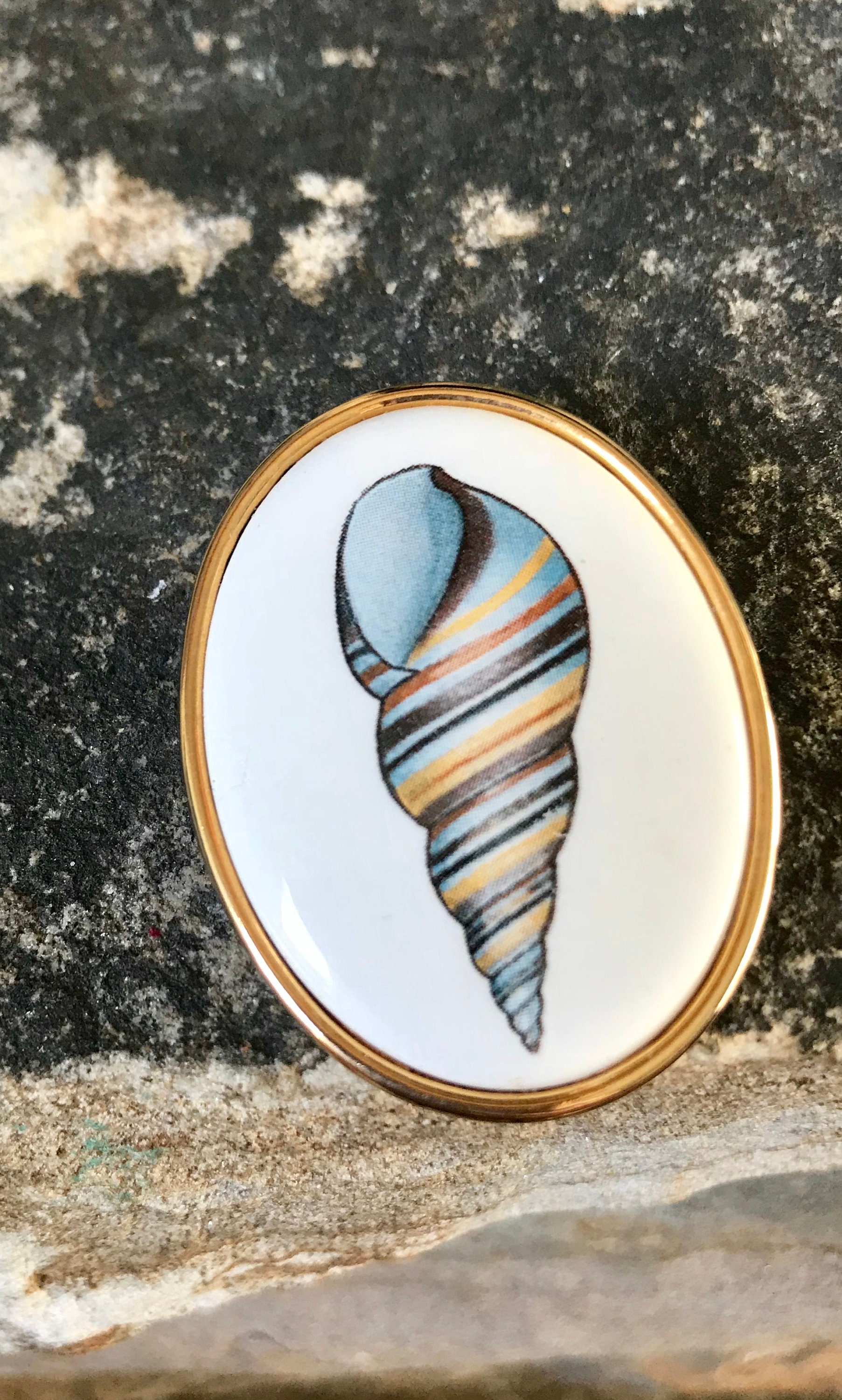 Seashell Brooch Shell Cameo Pin Vintage Pins Shell Pin - Etsy