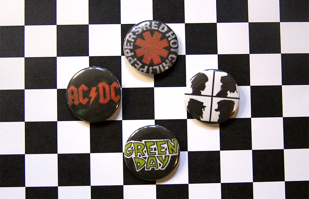 Rock Band Music Pins Buttons - Red Hot Chili Peppers, Green Day, Ac Dc ...