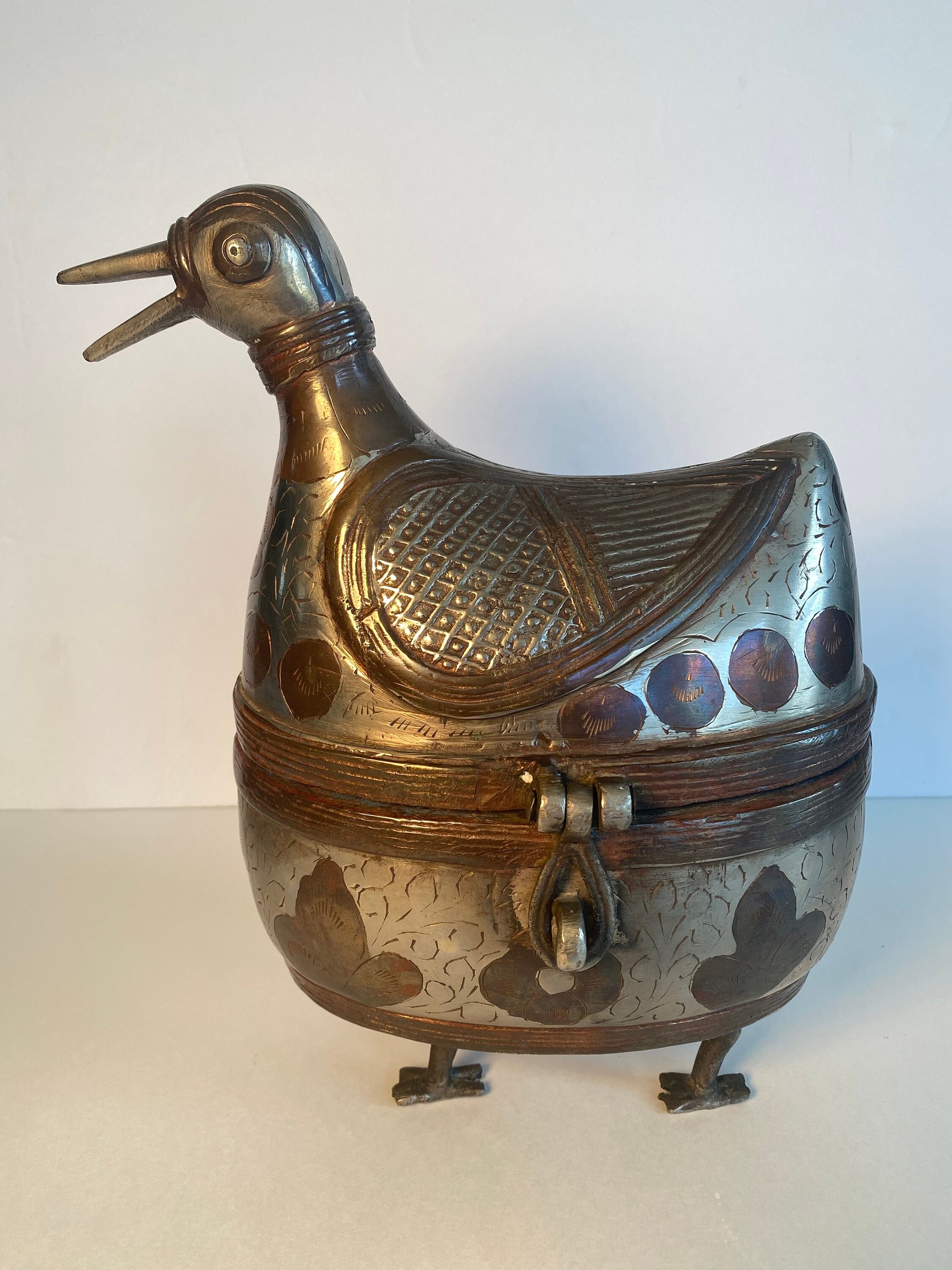 Salevintage Folk Art Metal Bird Box - Etsy
