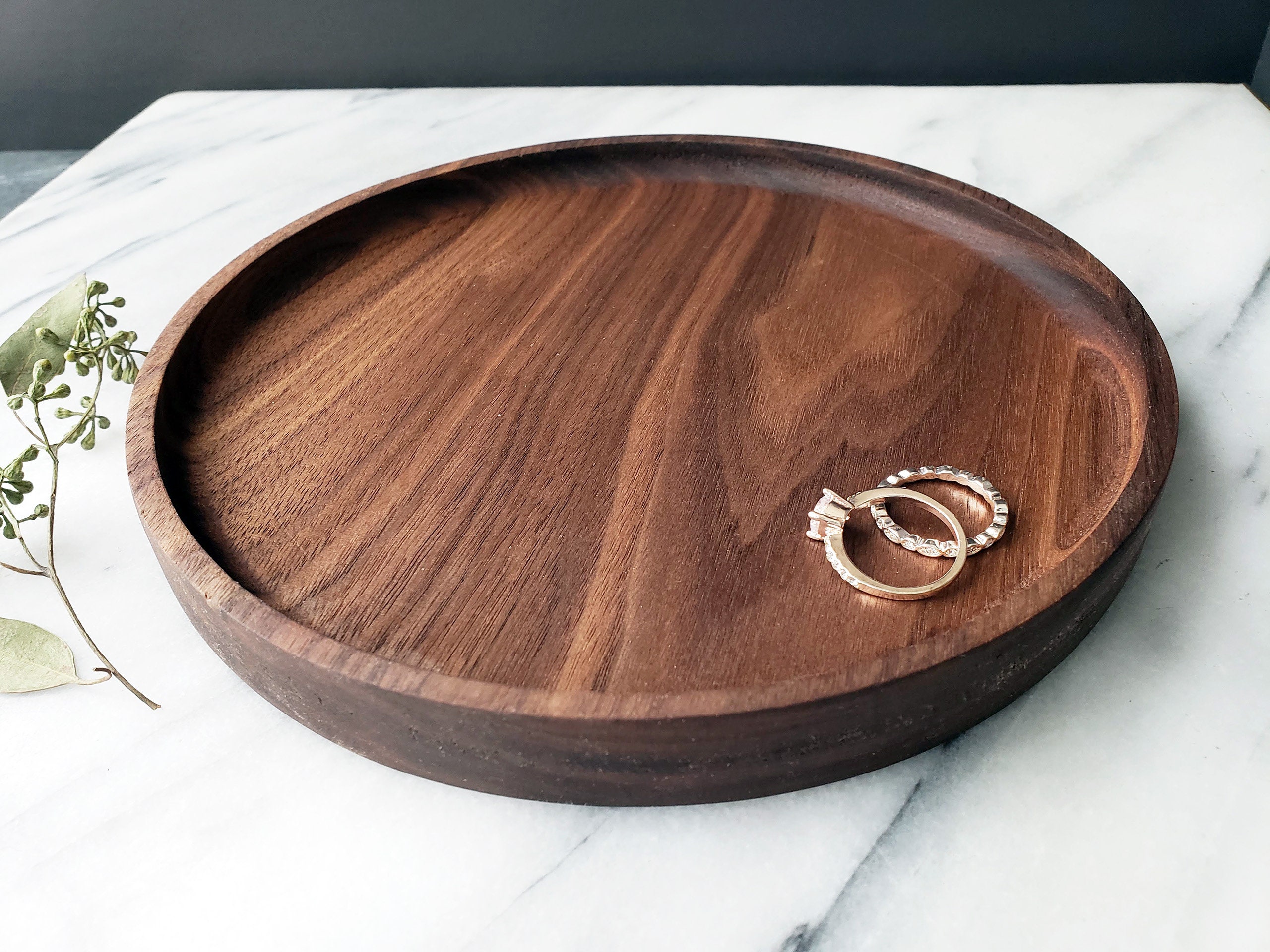 Round Wood Tray / Black Walnut / Shallow Circle Catchall - Etsy