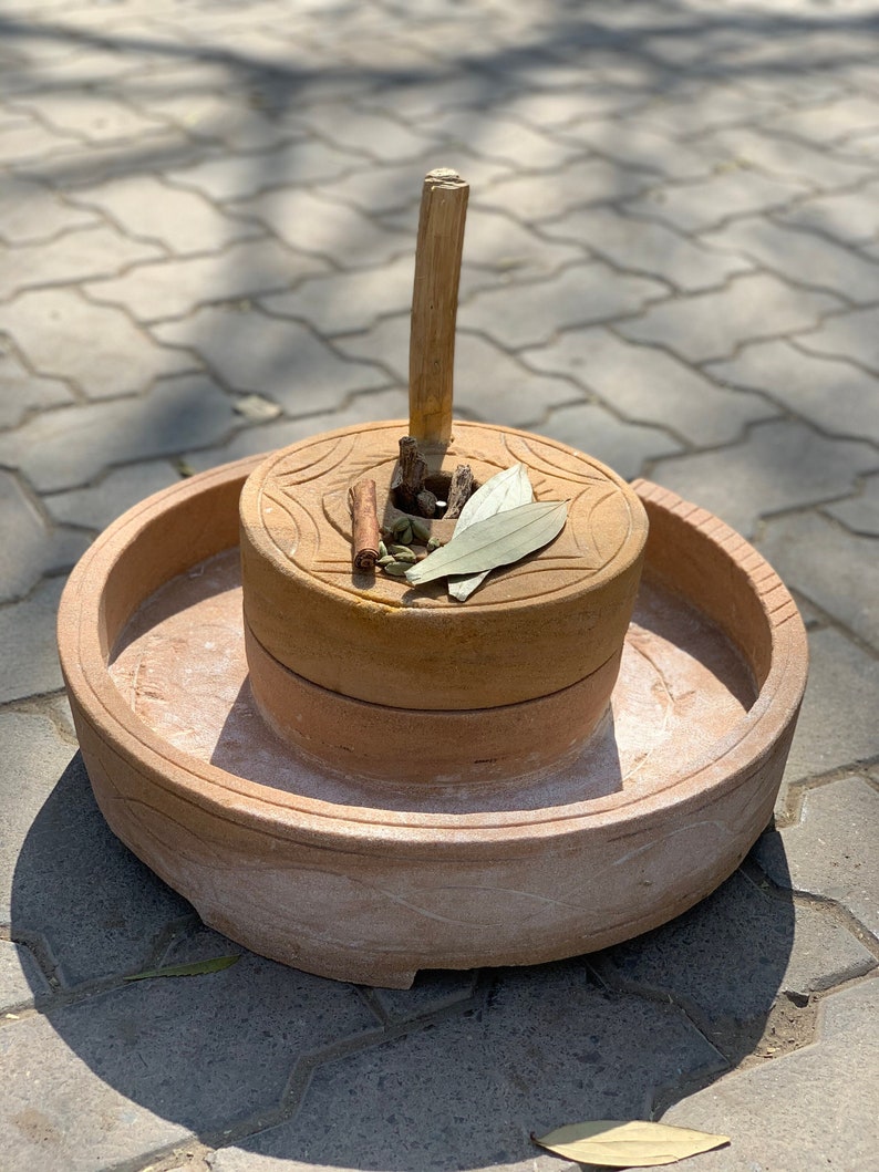 Indian Chakki, Stone Grain Grinder, Pulses, Spices Grinder, Original ...