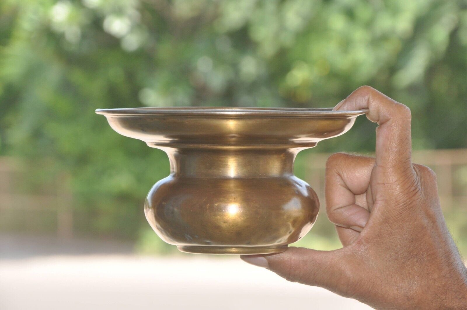 Brass Handcrafted Unique Shape Betel Nut Spitting Bowl/vintage /brass ...