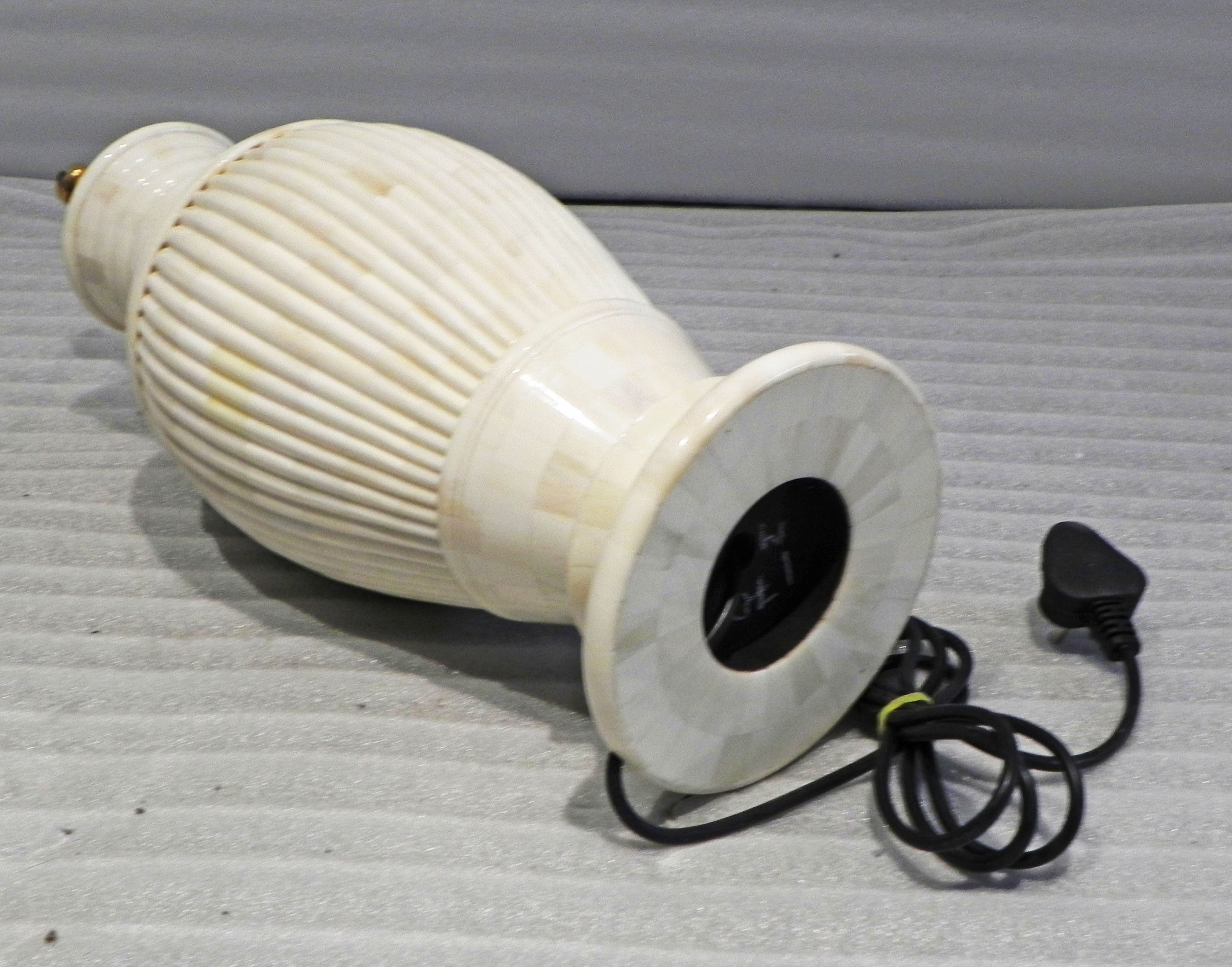 Vintage Looking Lamp , Beautiful Lamp, Desk Lamp, Table Lamp, Bone ...