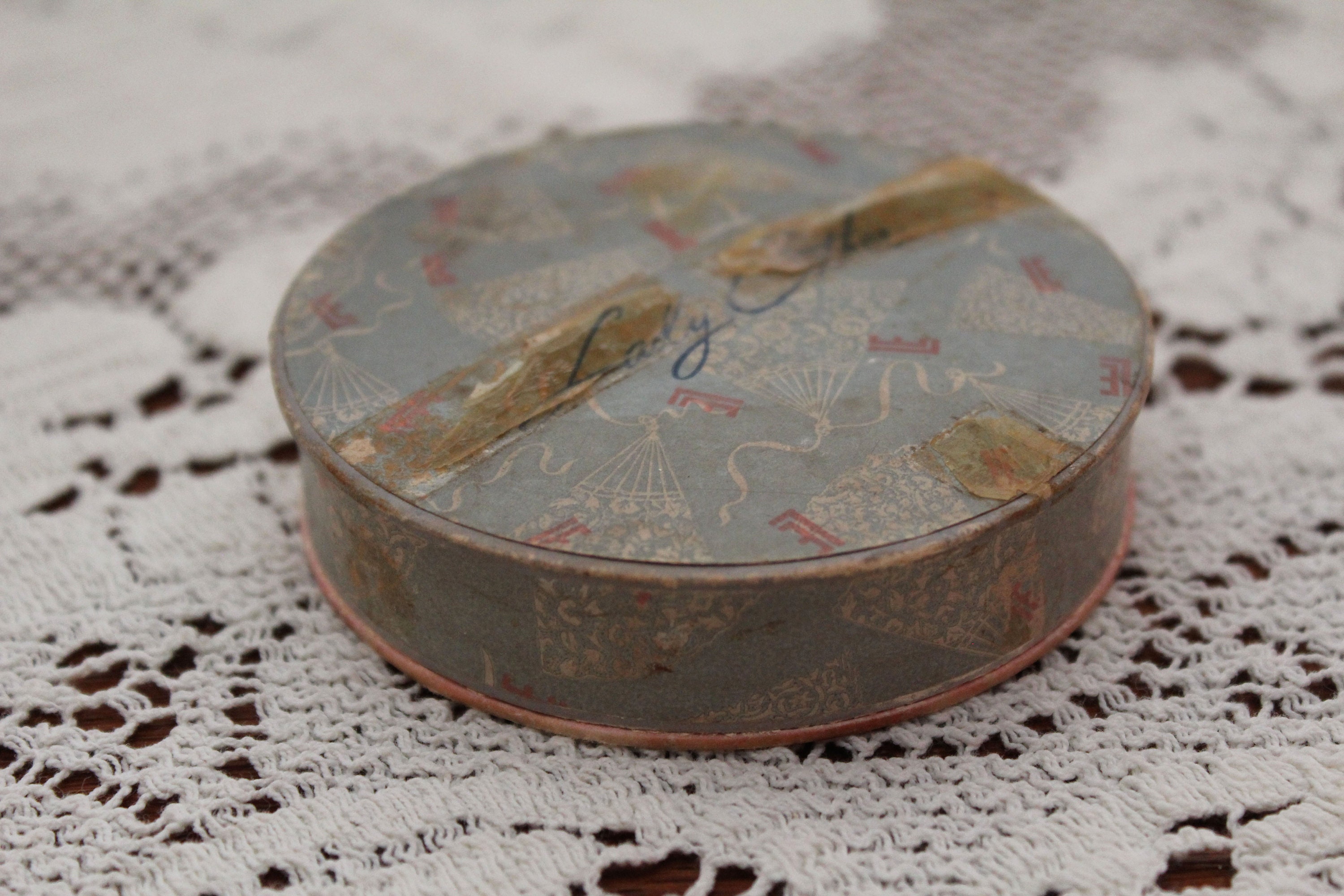 Vintage Lady Esther Finishing Powder, Retro Beauty, Vintage Cosmetics ...