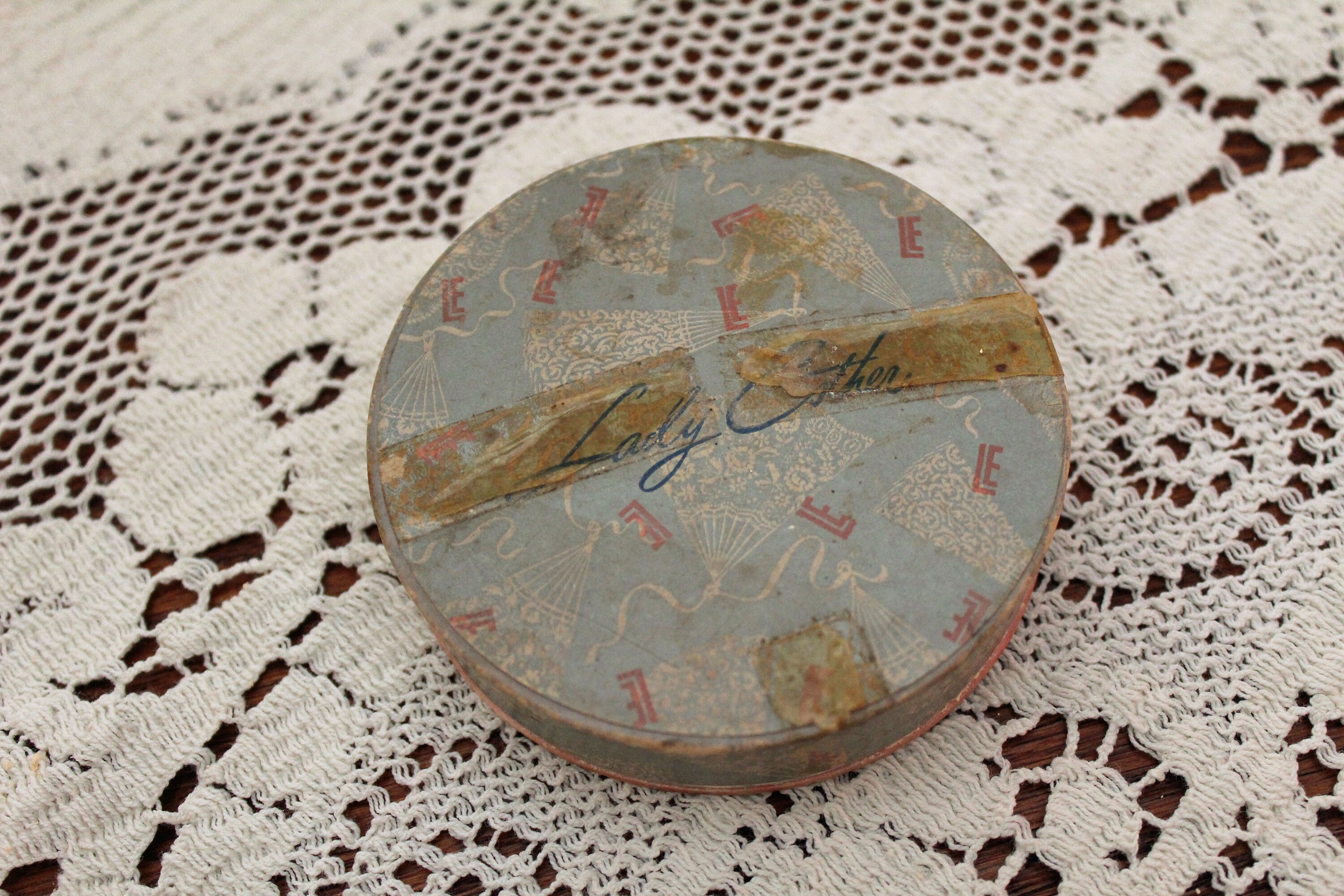 Vintage Lady Esther Finishing Powder, Retro Beauty, Vintage Cosmetics ...