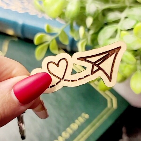 Airplane Keychain - Etsy