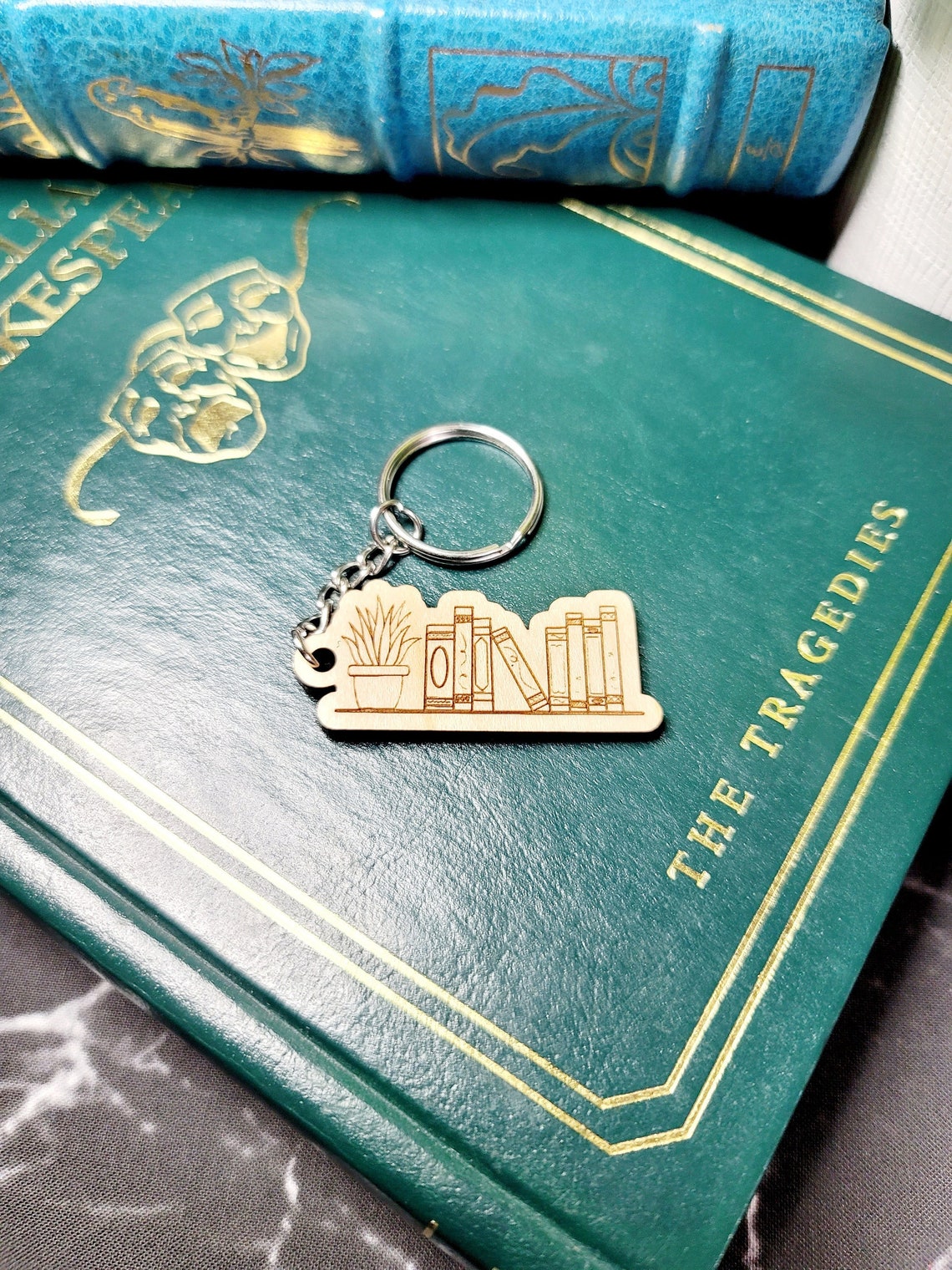 Book Keychain Gift for Readers, Book Accessories, English Teacher Gift ...