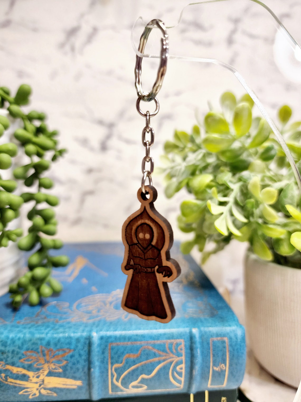 Flatwoods Monster Keychain, Cryptid Keychain, Cryptid Gift, Cryptid ...