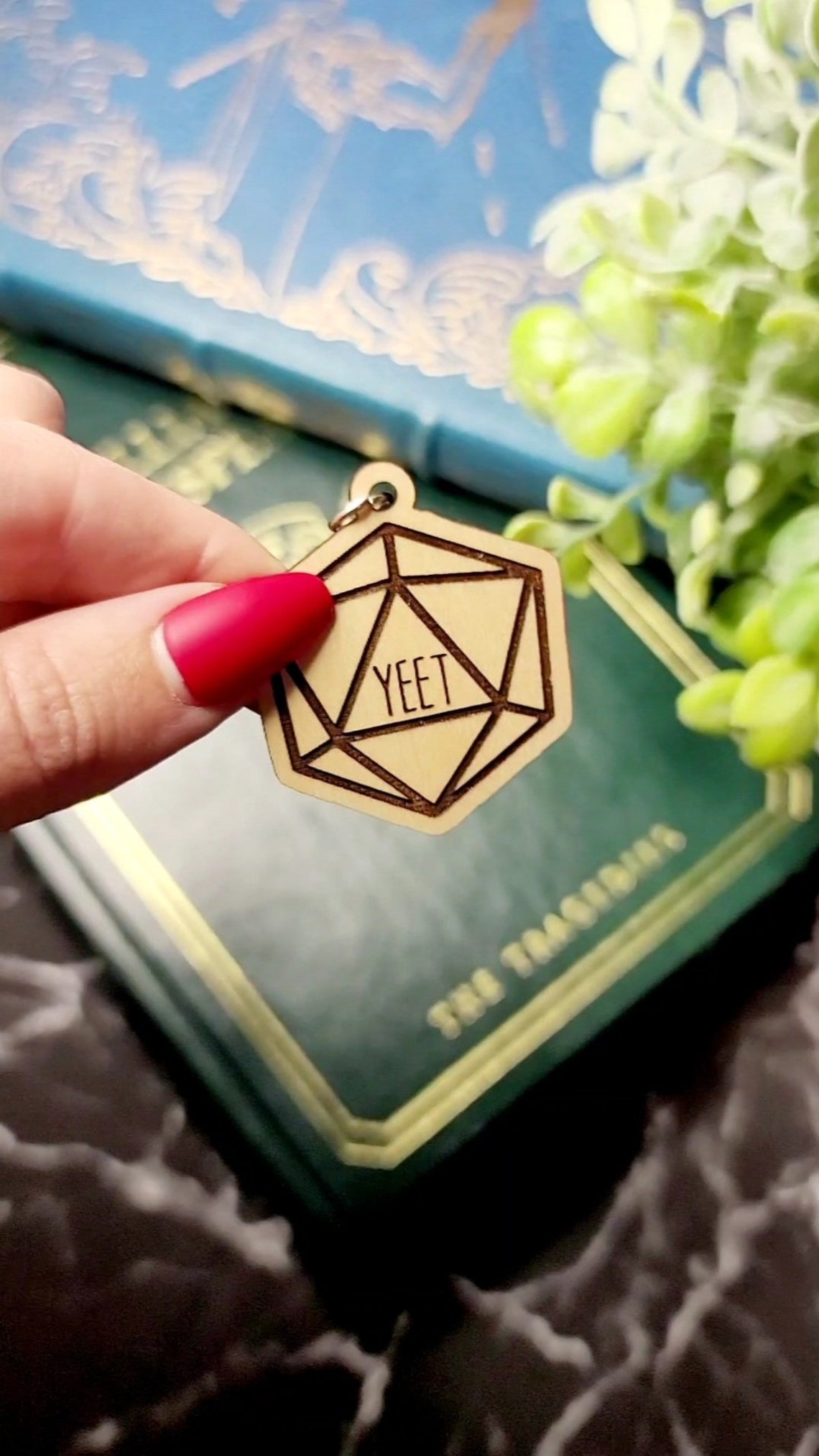 D20 Keychain, D20 Yeet, Yeet 20 Oof, D20 Dice Keychain, D20 Gift, RPG ...