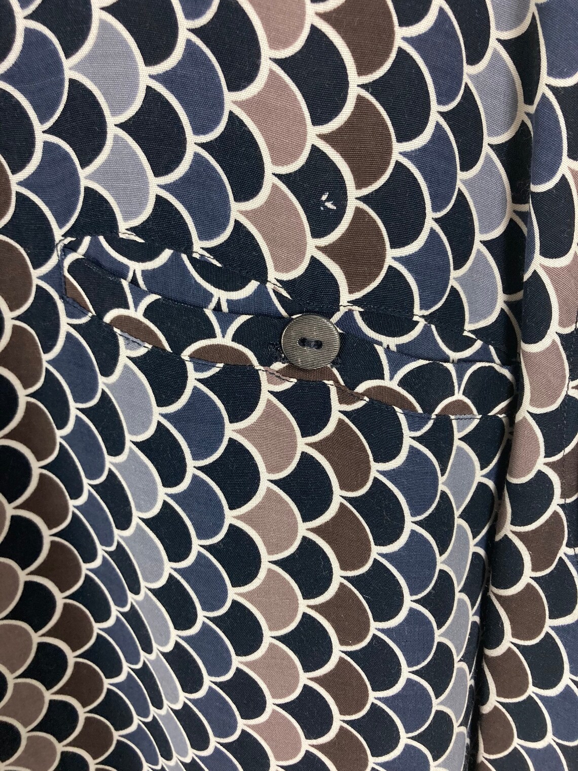 Modern Vintage Italian Fish Scale Button-up Shirt | Etsy