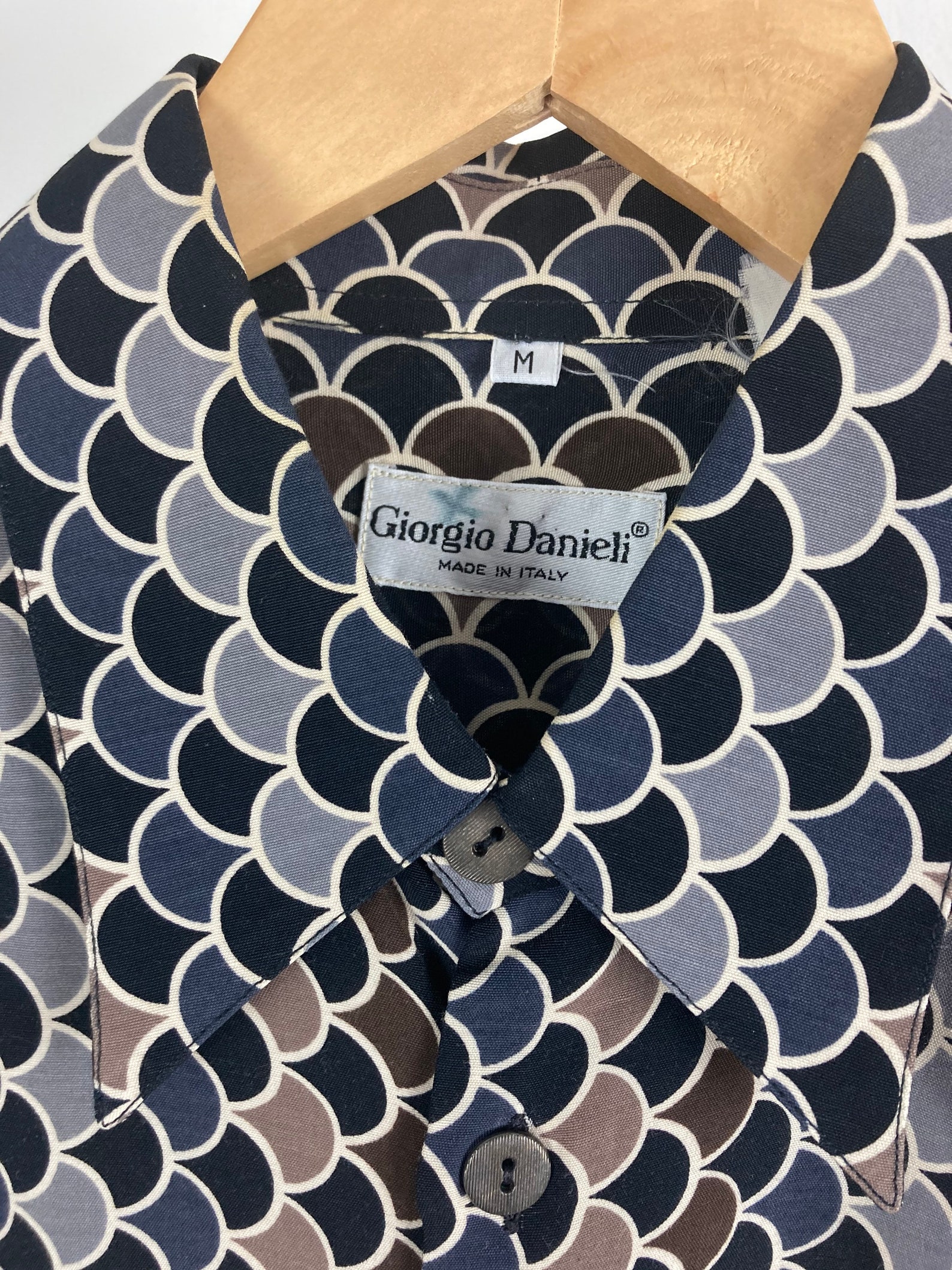 Modern Vintage Italian Fish Scale Button-up Shirt - Etsy