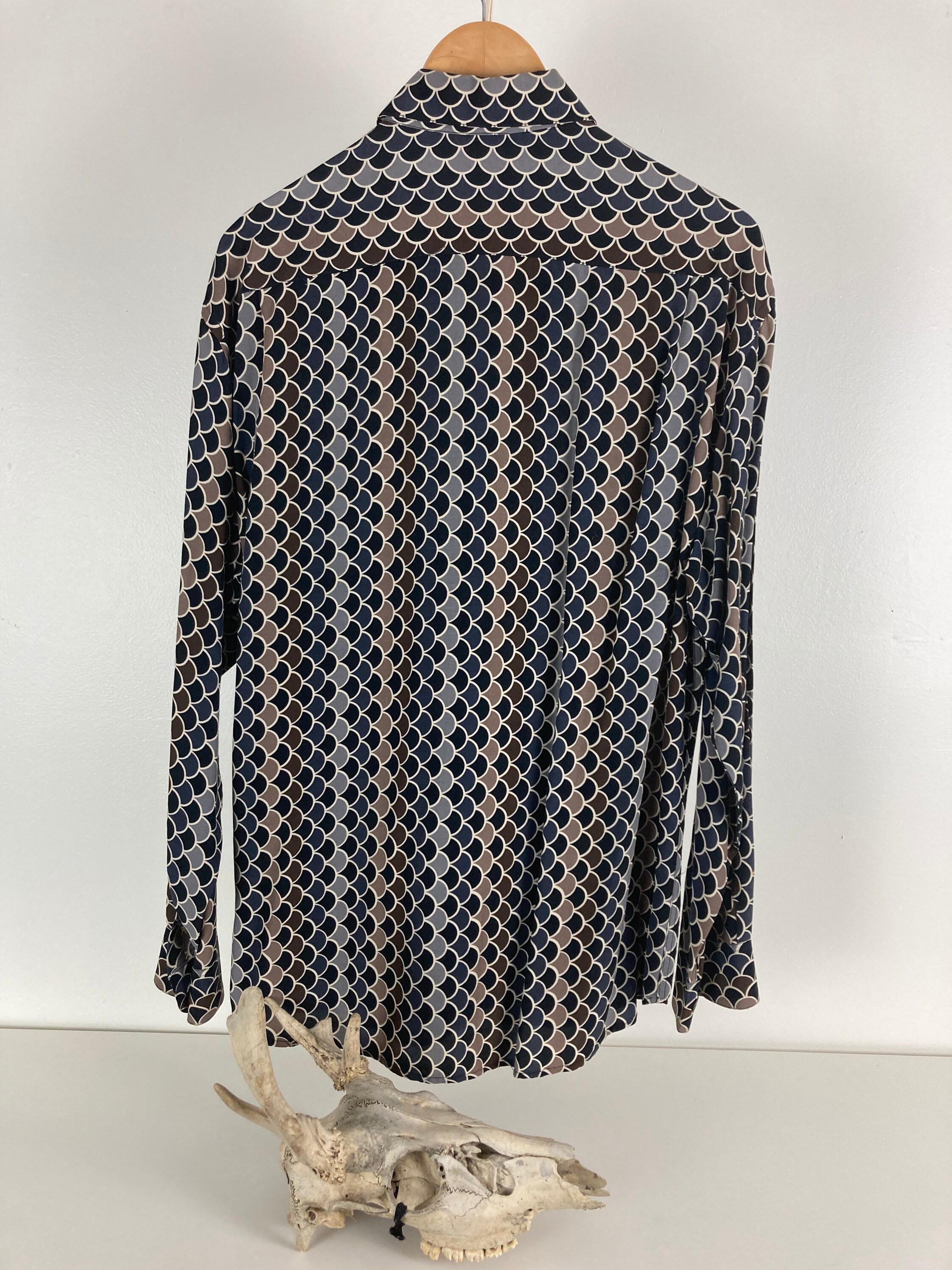 Modern Vintage Italian Fish Scale Button-up Shirt - Etsy