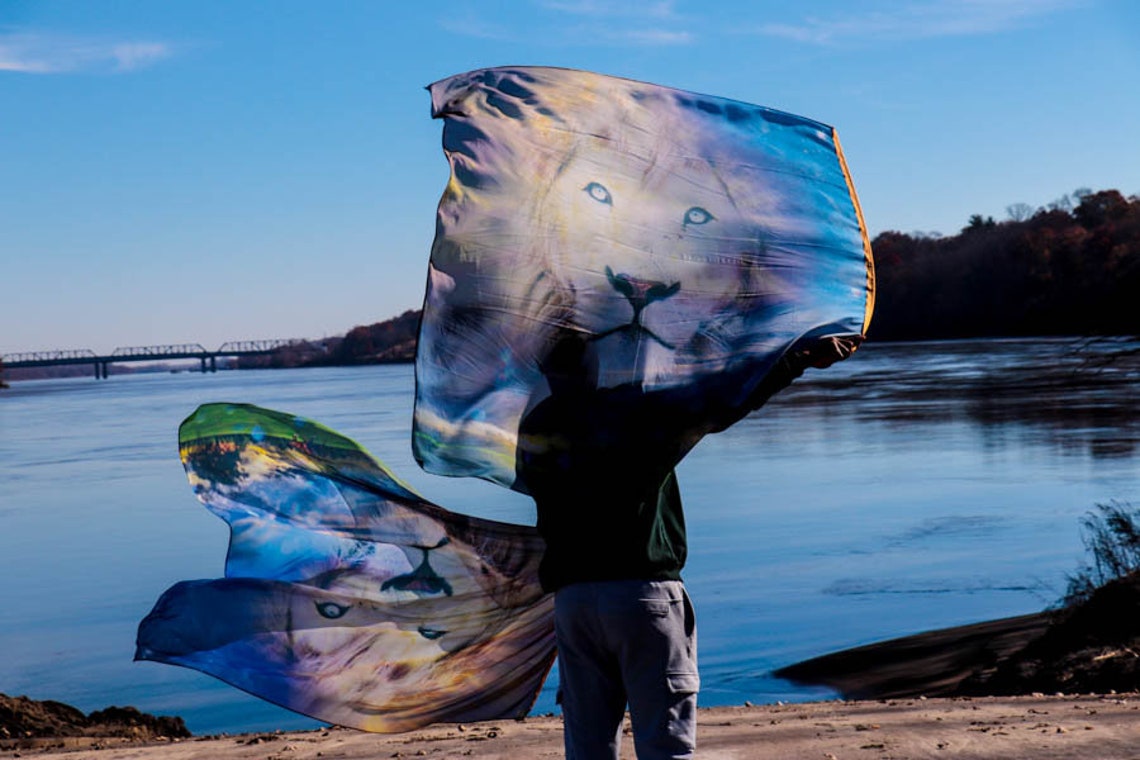 King of Glory Worship Flag Prophetic Art Lion Flag - Etsy