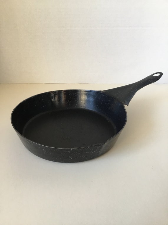 Cookware Kitchen & Dining Vintage Gray Graniteware Iron Ware Round Pan ...