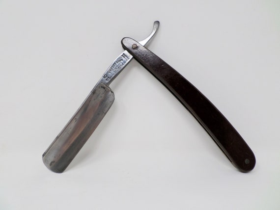 What do you think is the best tool for scoring bread? : r/Breadit